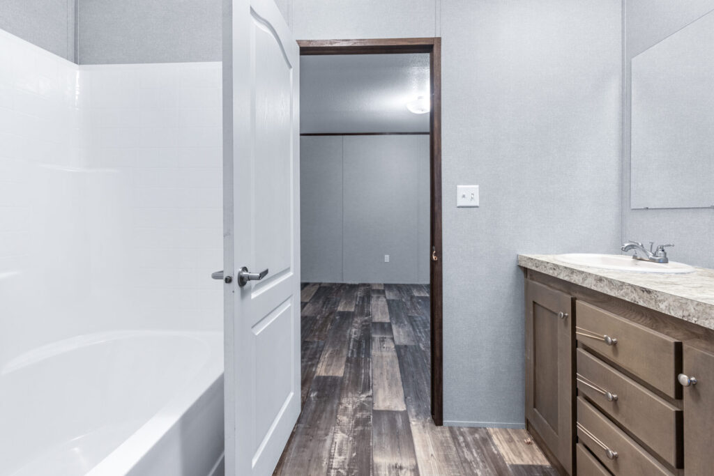 ATLANTIS 16X76 - Jessup Housing